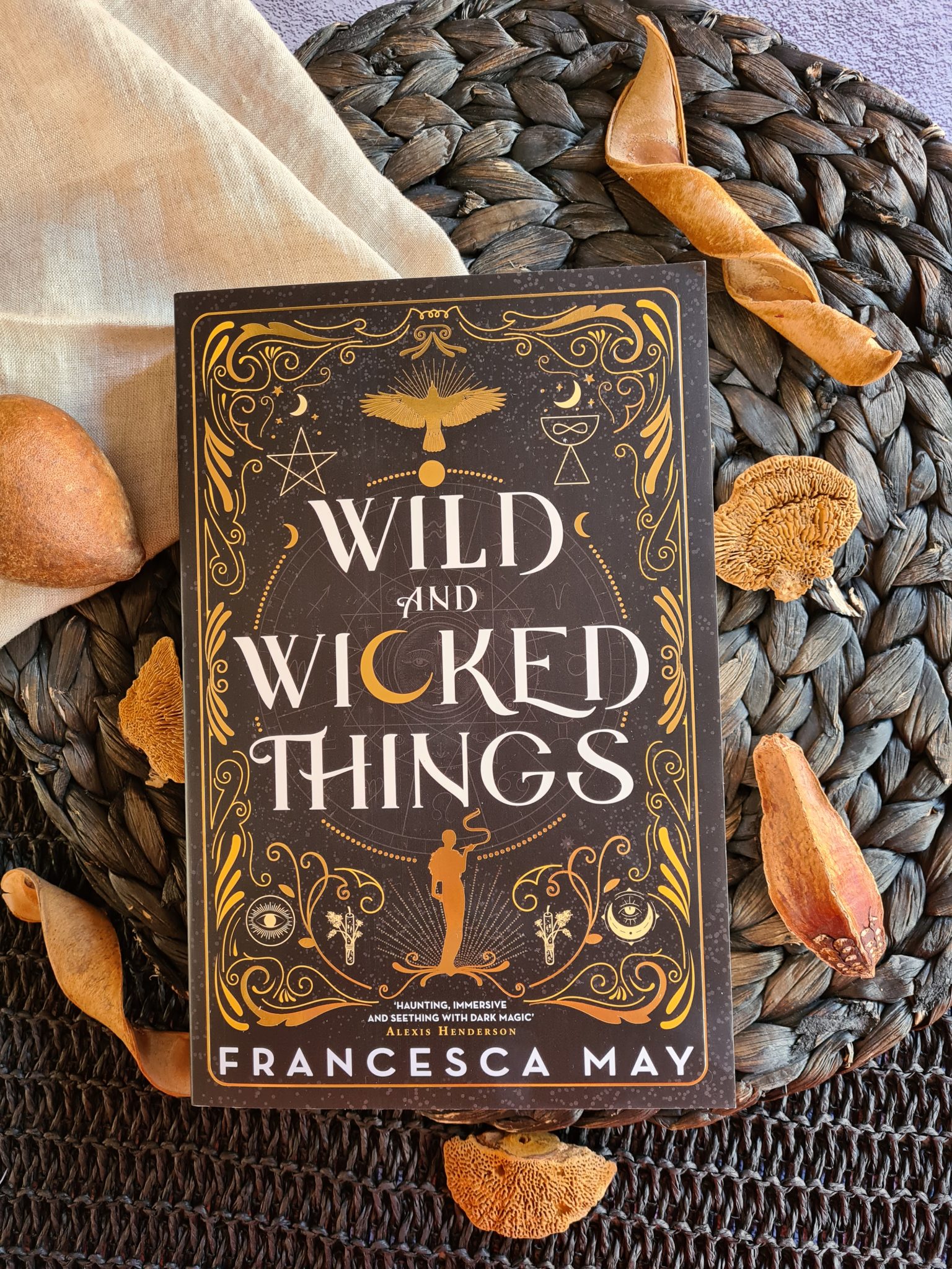 Wild and Wicked Things by Francesca May - Roelia Reads