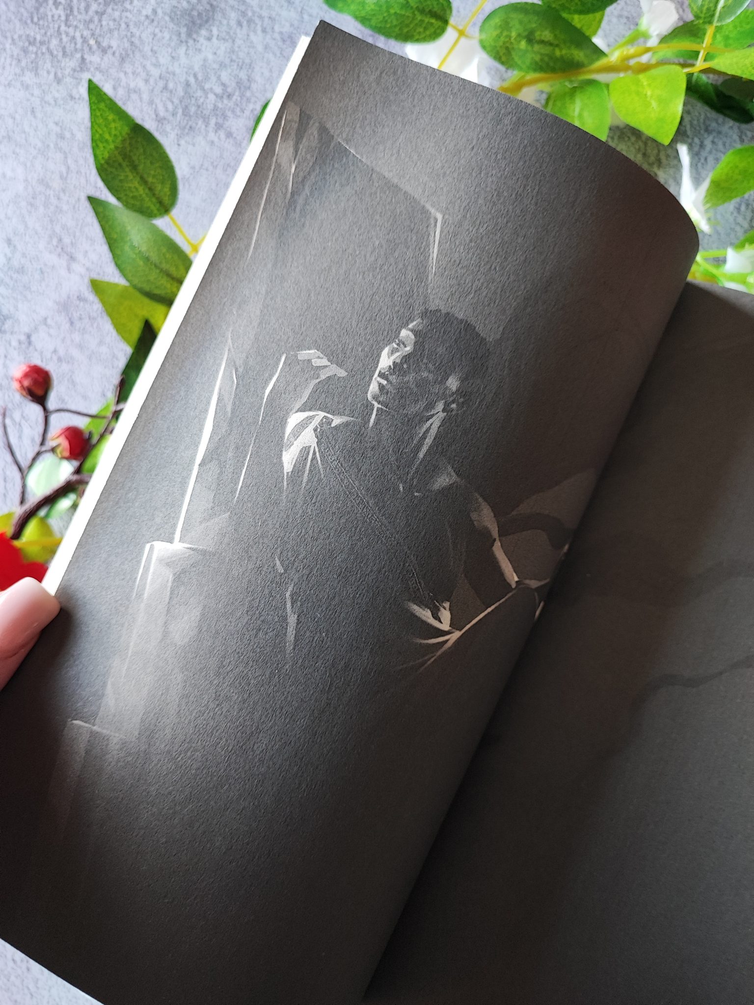 Girl, Goddess, Queen by Bea Fitzgerald - Roelia Reads